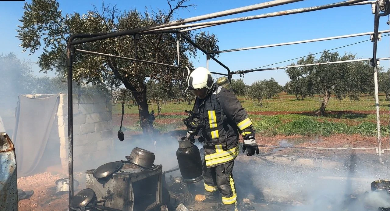 Fire breaks out in an IDPs tent in N. Idlib, March 2, 2024